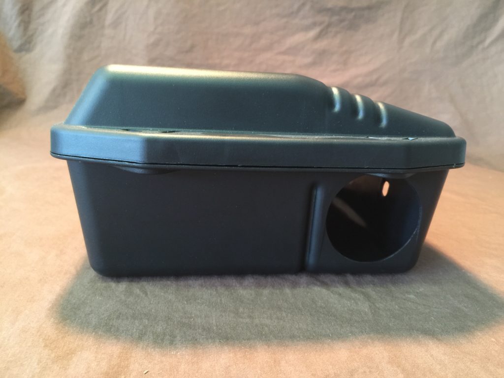 Professional Bait Station | Cackle Hatchery®